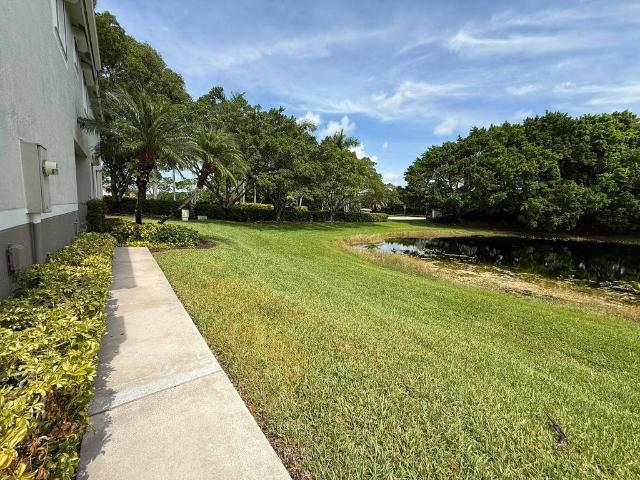 4 bedroom luxury Townhouse for rent in Weston, United States