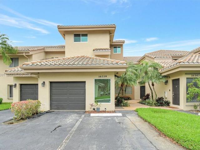 4 bedroom luxury Townhouse for rent in Weston, United States
