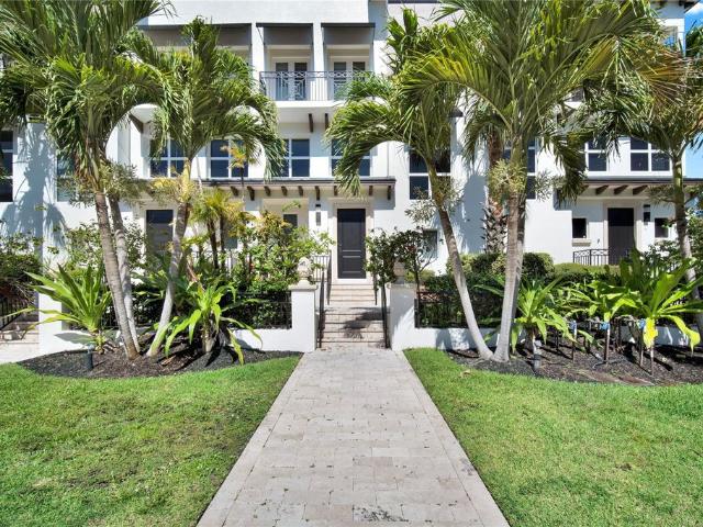 4 bedroom luxury Townhouse for rent in Boca Raton, Florida