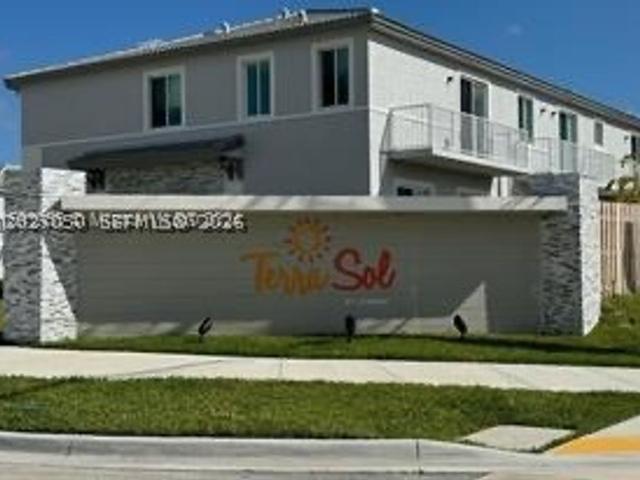 4 bedroom luxury Townhouse for rent in Homestead, Florida
