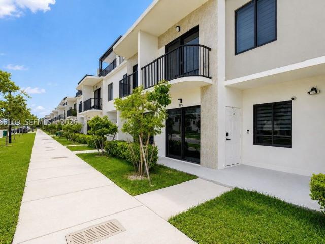4 bedroom luxury Townhouse for rent in Homestead, Florida
