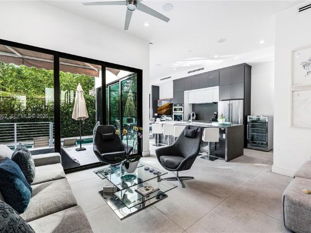 4 bedroom luxury Townhouse for rent in Key Biscayne, Florida