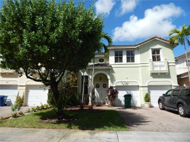 4 bedroom luxury Townhouse for rent in Miami Terrace Mobile Home, Florida