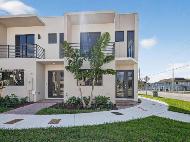 4 bedroom luxury Townhouse for rent in Miami, United States