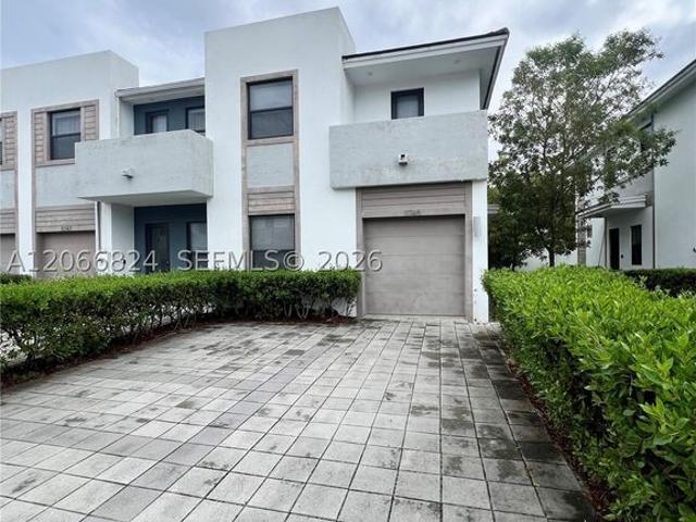 4 bedroom luxury Townhouse for rent in Miami, Florida