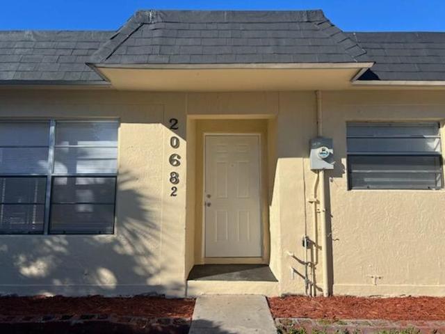 4 bedroom luxury Townhouse for rent in Miami Gardens, Florida