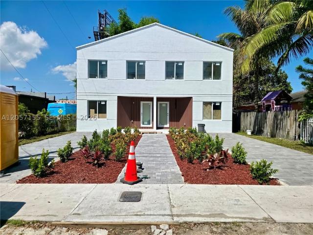 4 bedroom luxury Townhouse for rent in Miami Heights Trailer Park, Florida