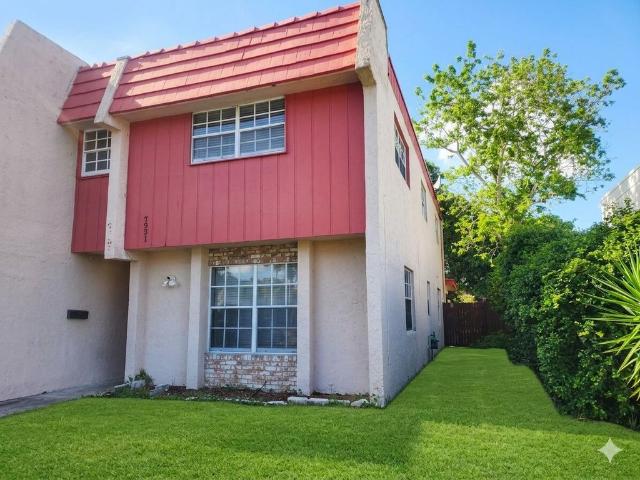4 bedroom luxury Townhouse for rent in North Lauderdale, United States