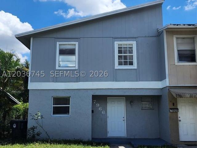 4 bedroom luxury Townhouse for rent in North Lauderdale, United States