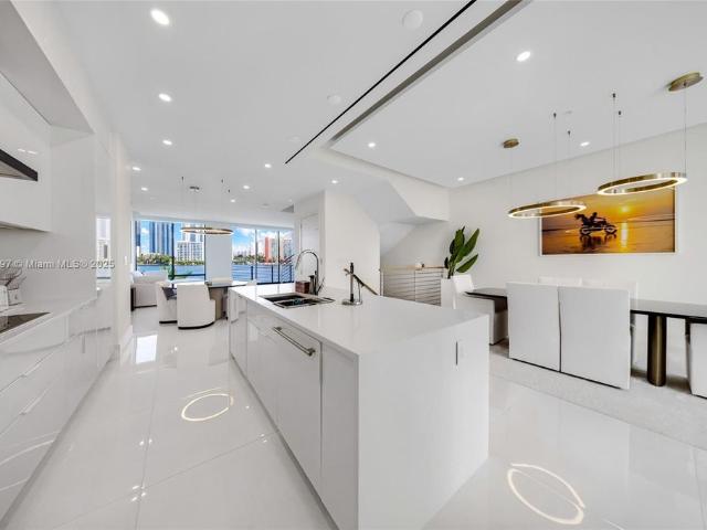 4 bedroom luxury Townhouse for rent in North Miami Beach, Florida