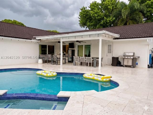 4 bedroom luxury Villa for rent in Margate, Florida