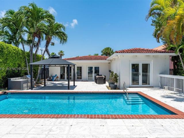 4 bedroom luxury Villa for rent in Miami Beach, Florida
