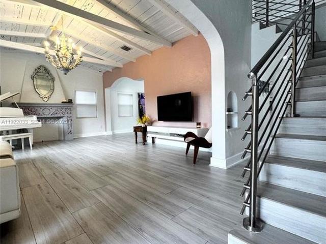 4 bedroom luxury Villa for rent in Miami Beach, Florida