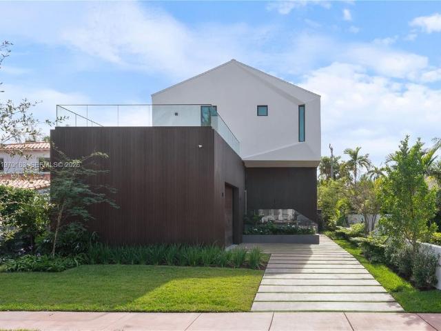 4 bedroom luxury Villa for rent in Miami Beach, Florida
