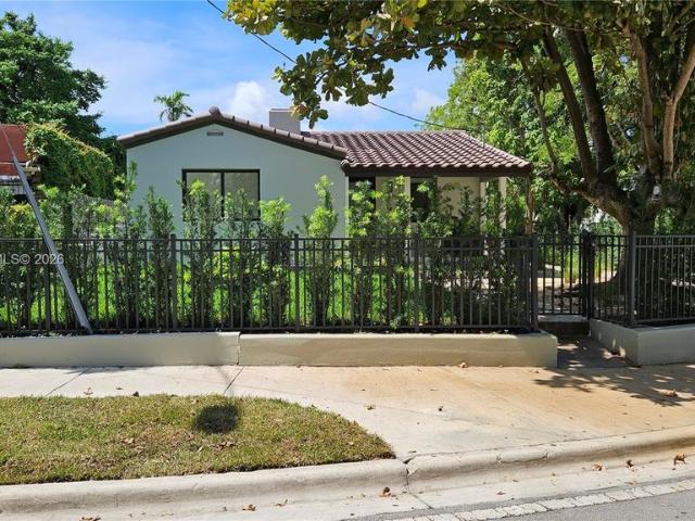 4 bedroom luxury Villa for rent in Miami, Florida