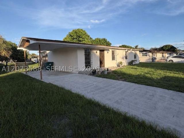 4 bedroom luxury Villa for rent in Miami Gardens, Florida