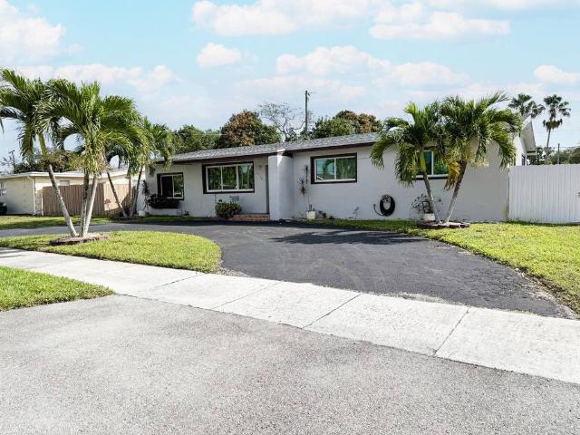 4 bedroom luxury Villa for rent in Miami Gardens, Florida