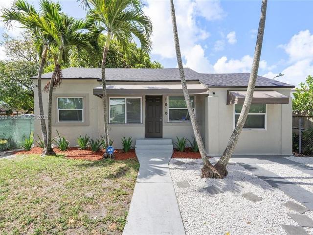 4 bedroom luxury Villa for rent in Miami Heights Trailer Park, Florida