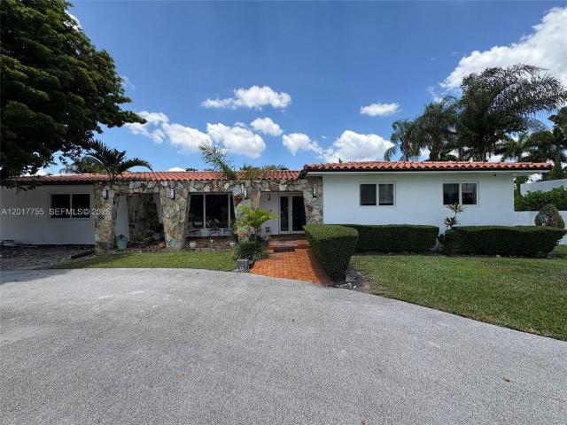4 bedroom luxury Villa for rent in Miami Terrace Mobile Home, Florida