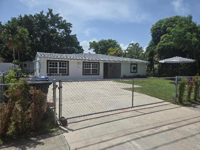 4 bedroom luxury Villa for rent in North Miami Beach, Florida