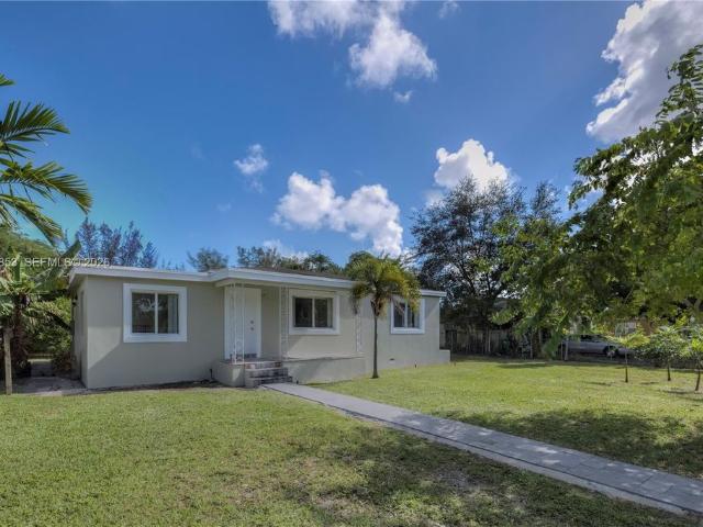 4 bedroom luxury Villa for rent in North Miami, Florida
