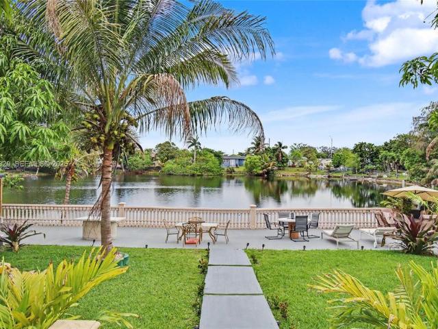 4 bedroom luxury Villa for rent in North Miami, Florida