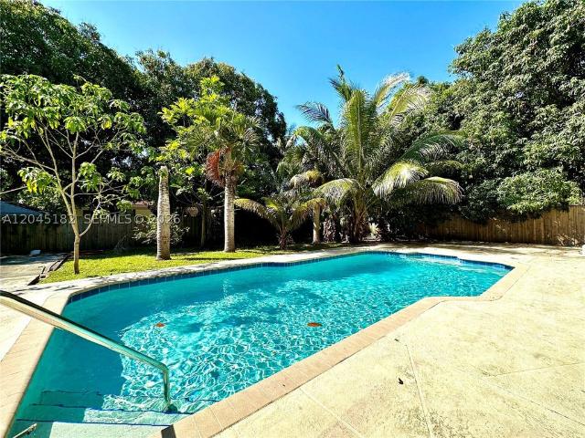 4 bedroom luxury Villa for rent in North Miami, United States