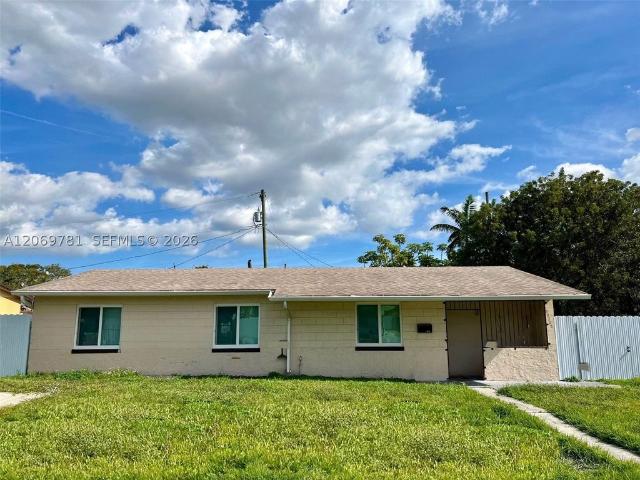 4 bedroom luxury Villa for rent in Opa locka North historical, United States