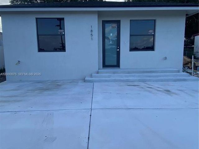 4 bedroom luxury Villa for rent in Opa locka North historical, United States