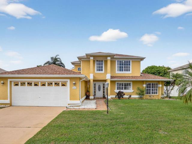 4 bedroom luxury Villa for rent in Orlando, Florida