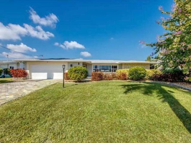 4 bedroom luxury Villa for rent in Cape Coral, United States
