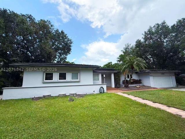 4 bedroom luxury Villa for rent in Coral Gables, Florida