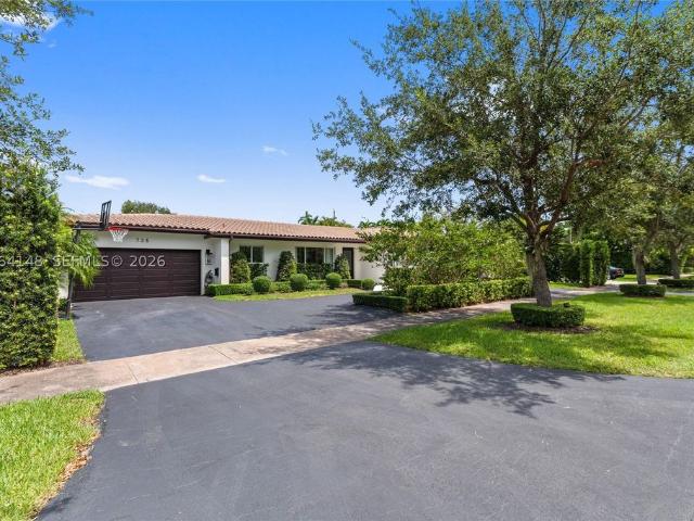 4 bedroom luxury Villa for rent in Coral Gables, Florida