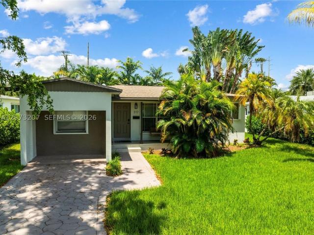 4 bedroom luxury Villa for rent in Dania Beach, Florida