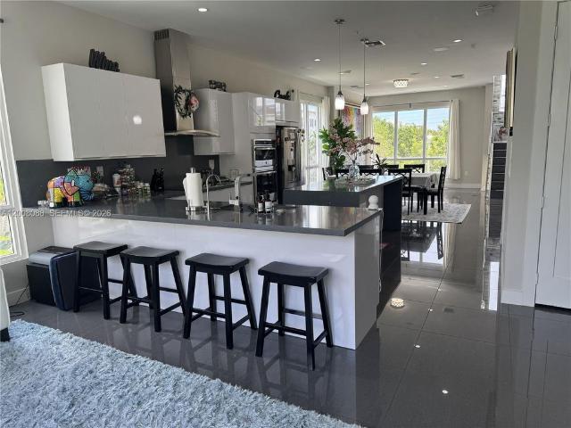 4 bedroom luxury Villa for rent in Doral, Florida
