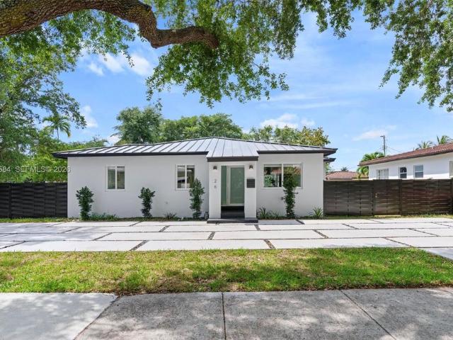 4 bedroom luxury Villa for rent in El Portal, Florida