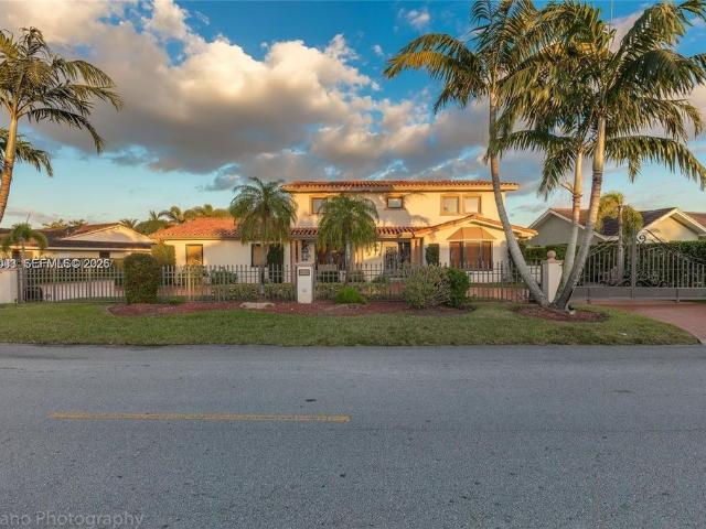 4 bedroom luxury Villa for rent in Hialeah, Florida