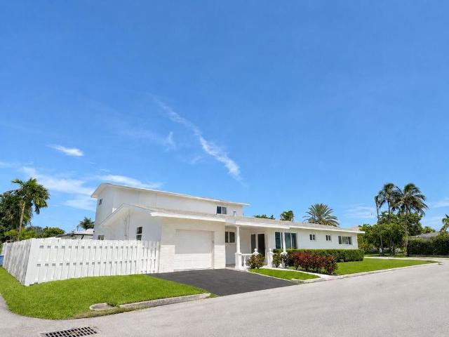 4 bedroom luxury Villa for rent in Hollywood, United States