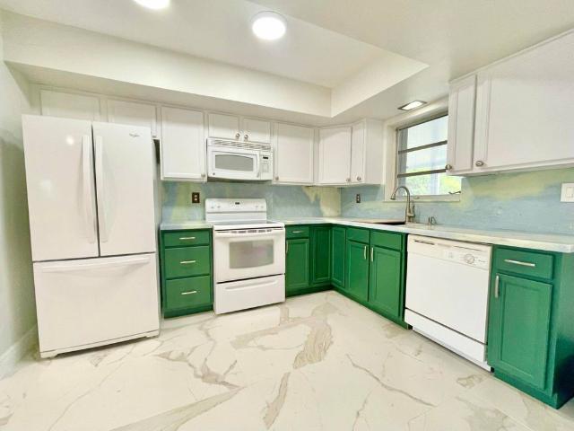 4 bedroom luxury Villa for rent in Hollywood, United States
