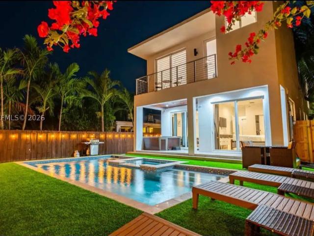 4 bedroom luxury Villa for rent in Hollywood, United States