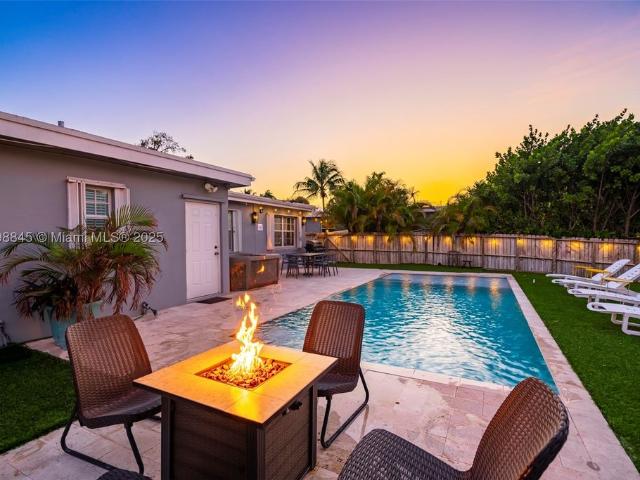 4 bedroom luxury Villa for rent in Hollywood, United States