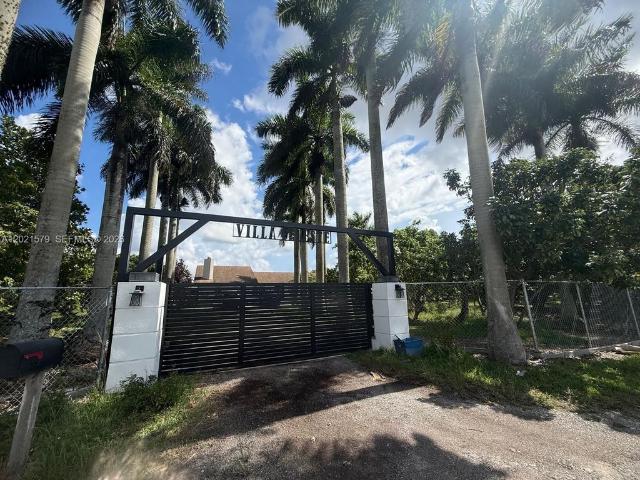 4 bedroom luxury Villa for rent in Homestead, Florida