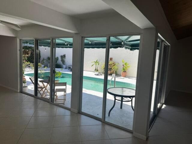 4 bedroom luxury Villa for rent in Jupiter, Florida