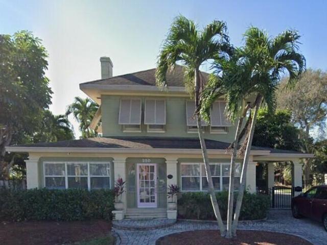 Luxury Villa for rent in Lake Park, Florida