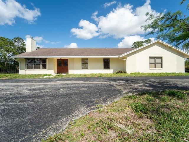 4 bedroom luxury Villa for rent in Lake Worth, Florida