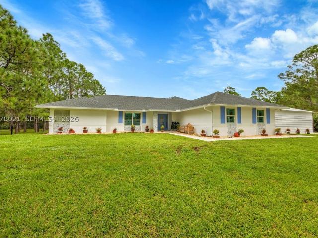 4 bedroom luxury Villa for rent in Loxahatchee Groves, Florida