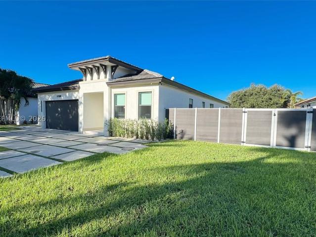 4 bedroom luxury Villa for rent in Palmetto Bay, United States