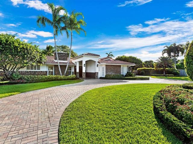 4 bedroom luxury Villa for rent in Palmetto Bay, Florida