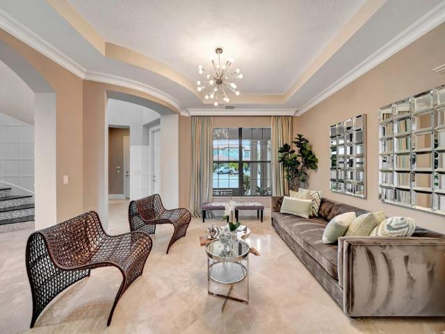 5 bedroom luxury Villa for rent in Parkland, Florida