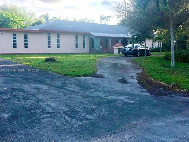 4 bedroom luxury Villa for rent in Pembroke Park, United States